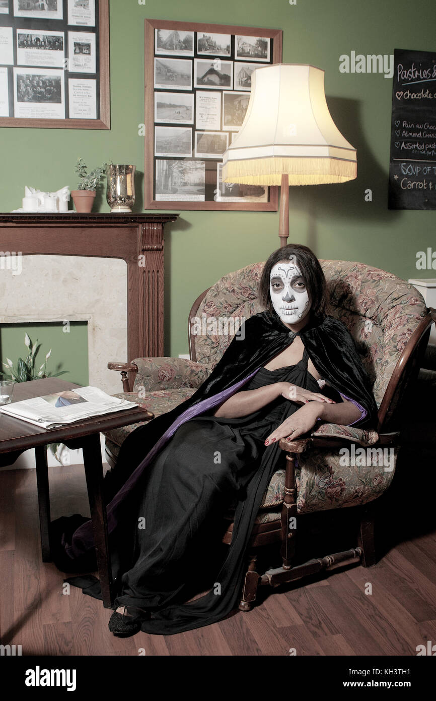 Dramatic play hi-res stock photography and images - Alamy