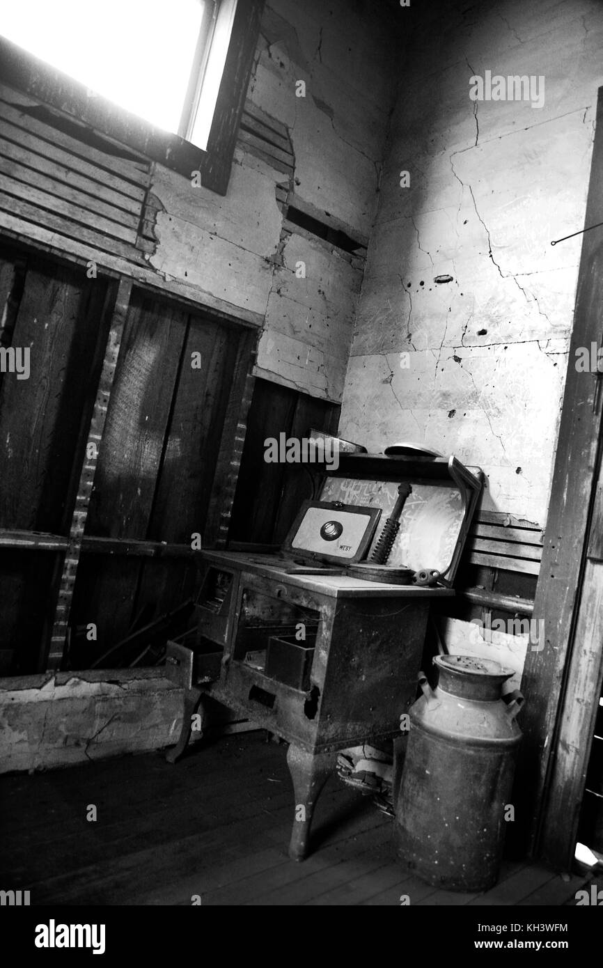 Old Molson Ghost Town in Washington State USA. landscapes and ...