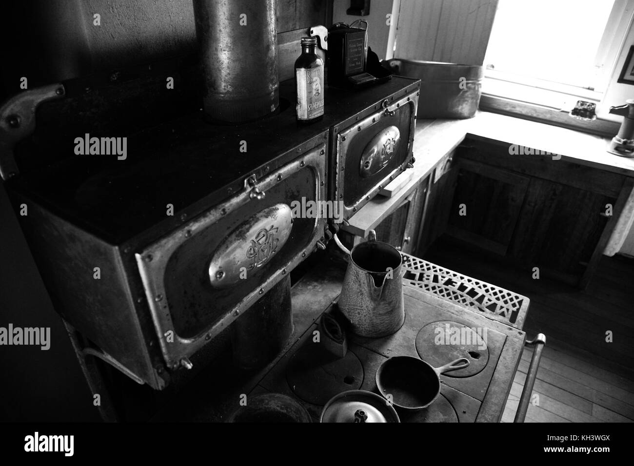 Old Molson Ghost Town in Washington State USA. landscapes and ...