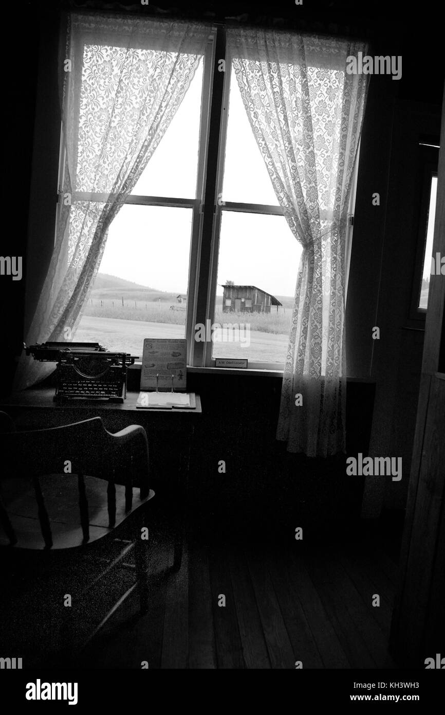 Old Molson Ghost Town in Washington State USA. landscapes and ...