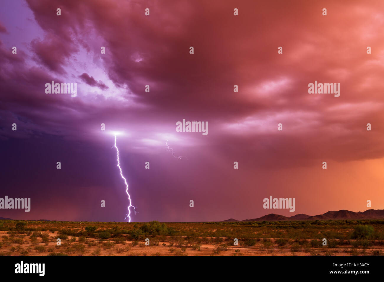 Vivid lightning bolt during a monsoon thunderstorm in the Arizona ...