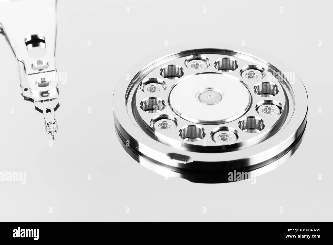 Inside hard drive cylinder and head macro Stock Photo - Alamy