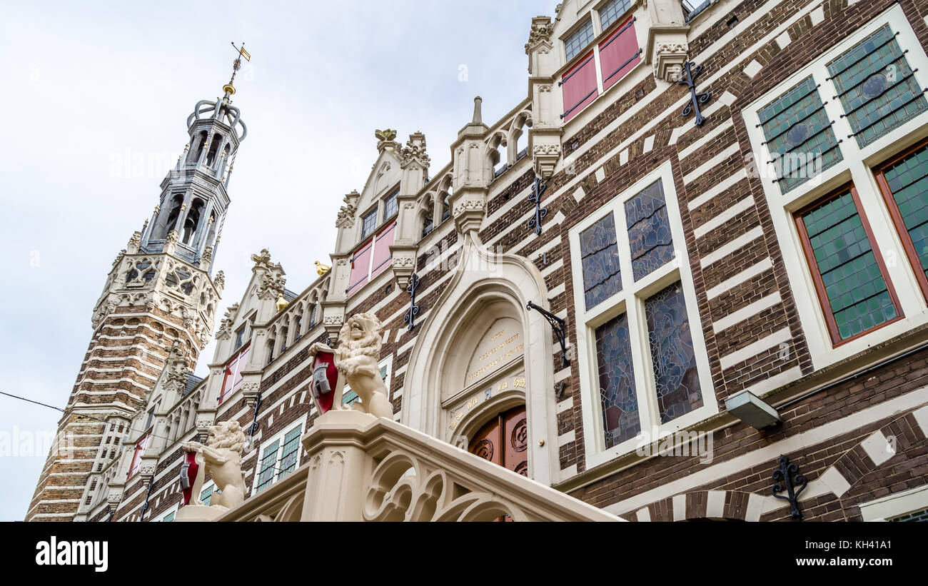 Traditional Dutch architecture in Alkmaar, the Netherlands Stock Photo ...