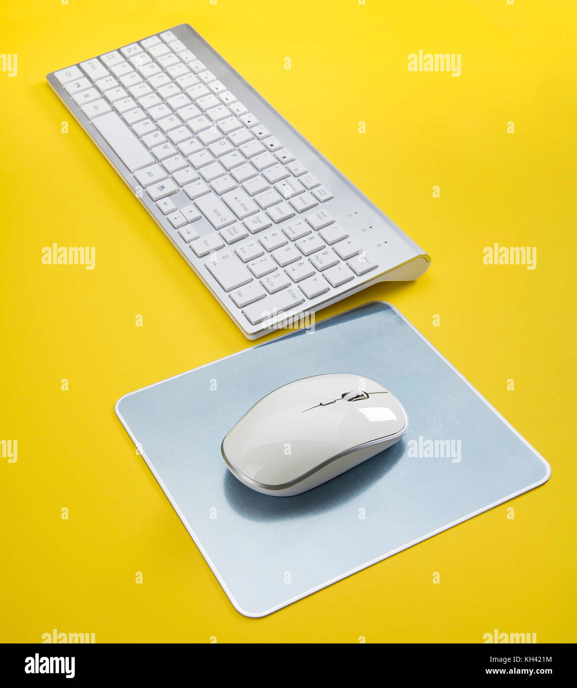Ergonomic keyboard and mouse hi-res stock photography and images - Alamy