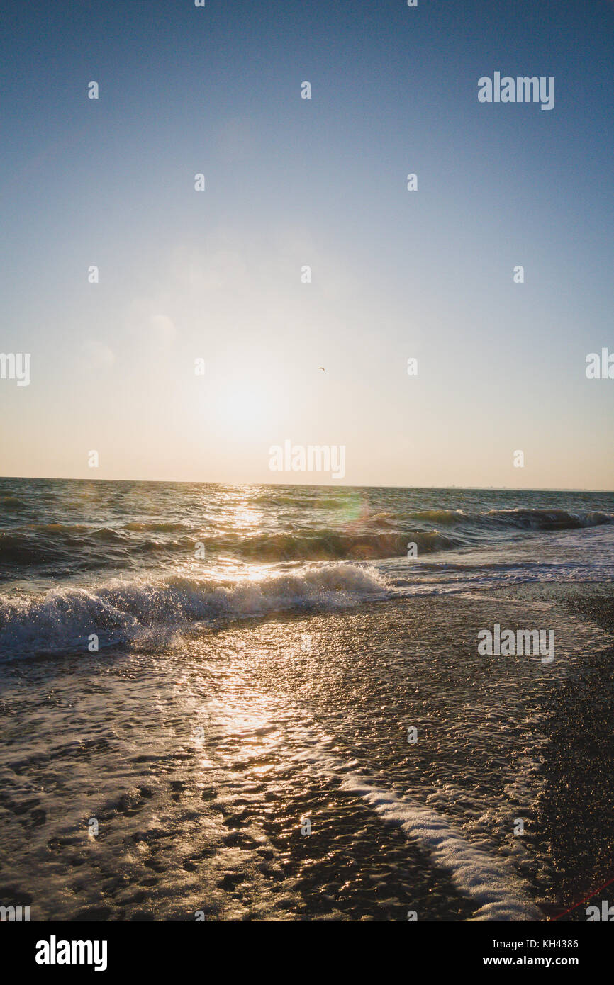 Beautiful sunset on the summer sea Stock Photo - Alamy