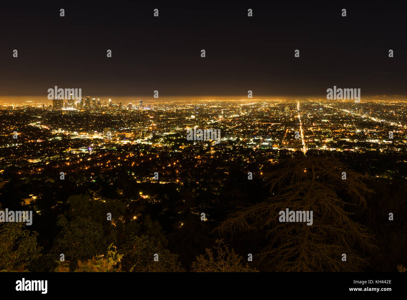 Griffith observatory hi-res stock photography and images - Alamy