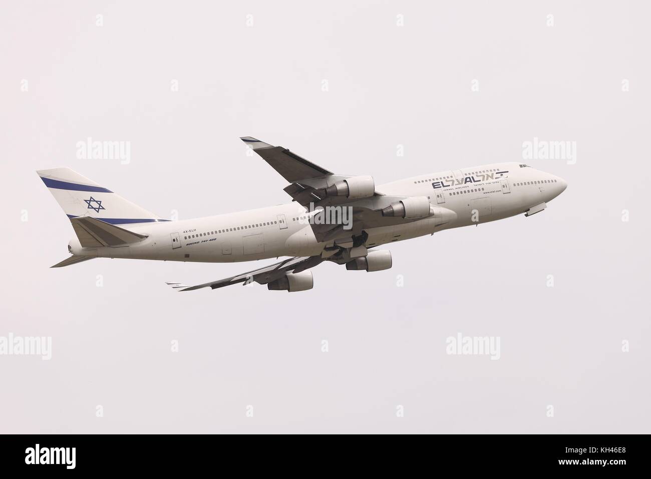 Leave airplane hi-res stock photography and images - Alamy