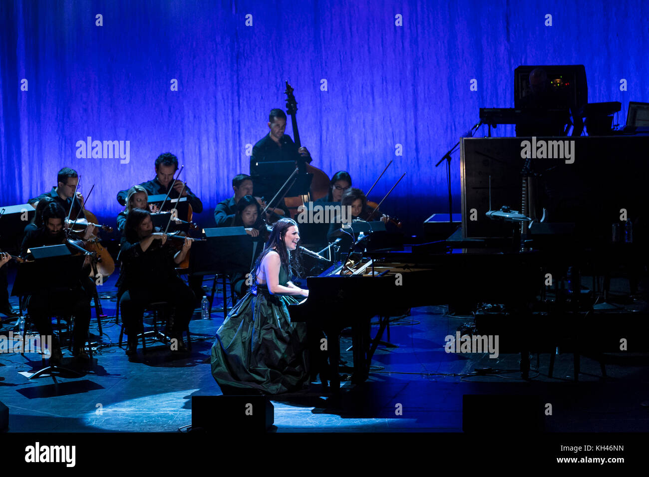 Evanescence band hi-res stock photography and images - Alamy