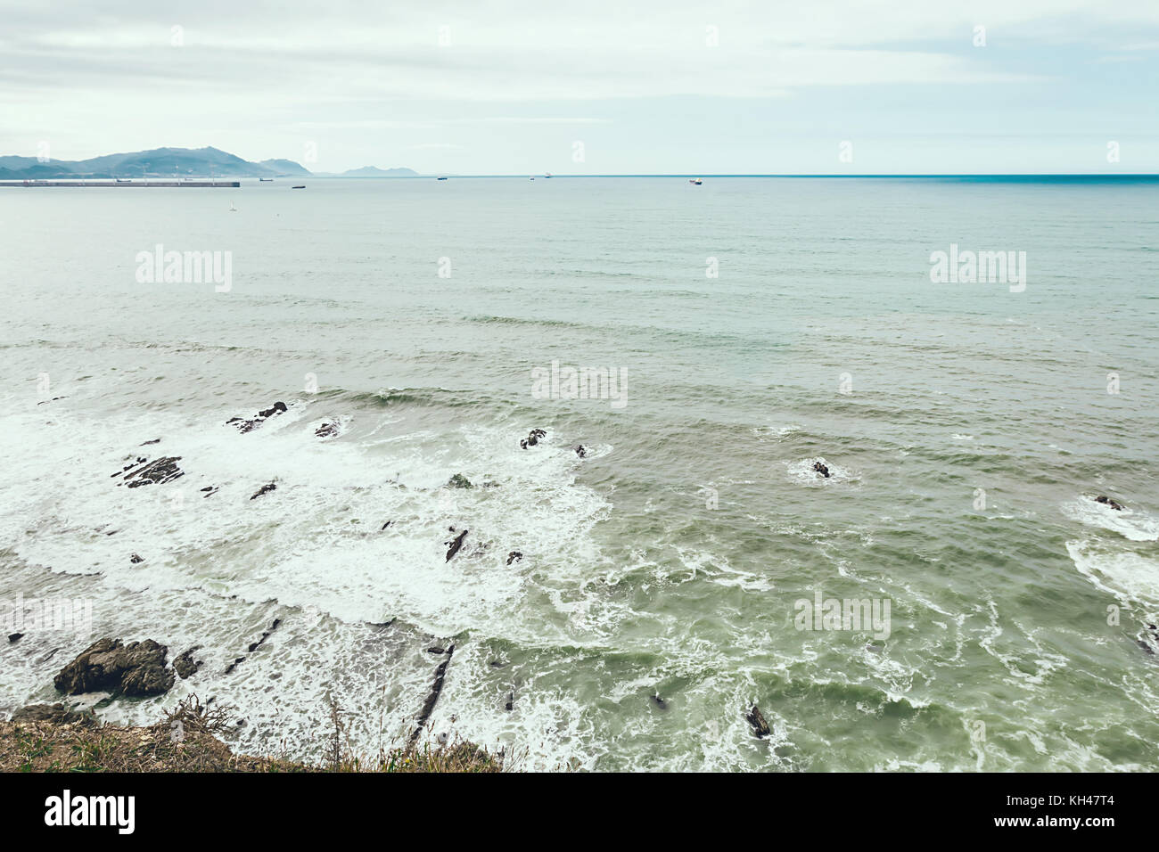 Atlantic ocean in Bilbao Stock Photo - Alamy