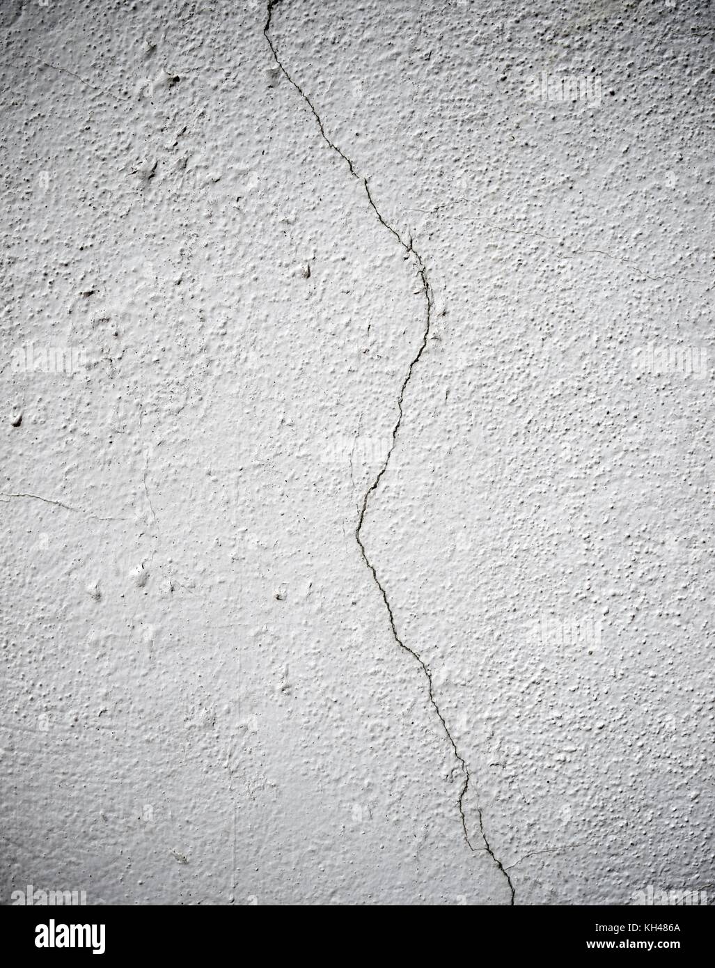 Cracked wall background in high resolution Stock Photo - Alamy