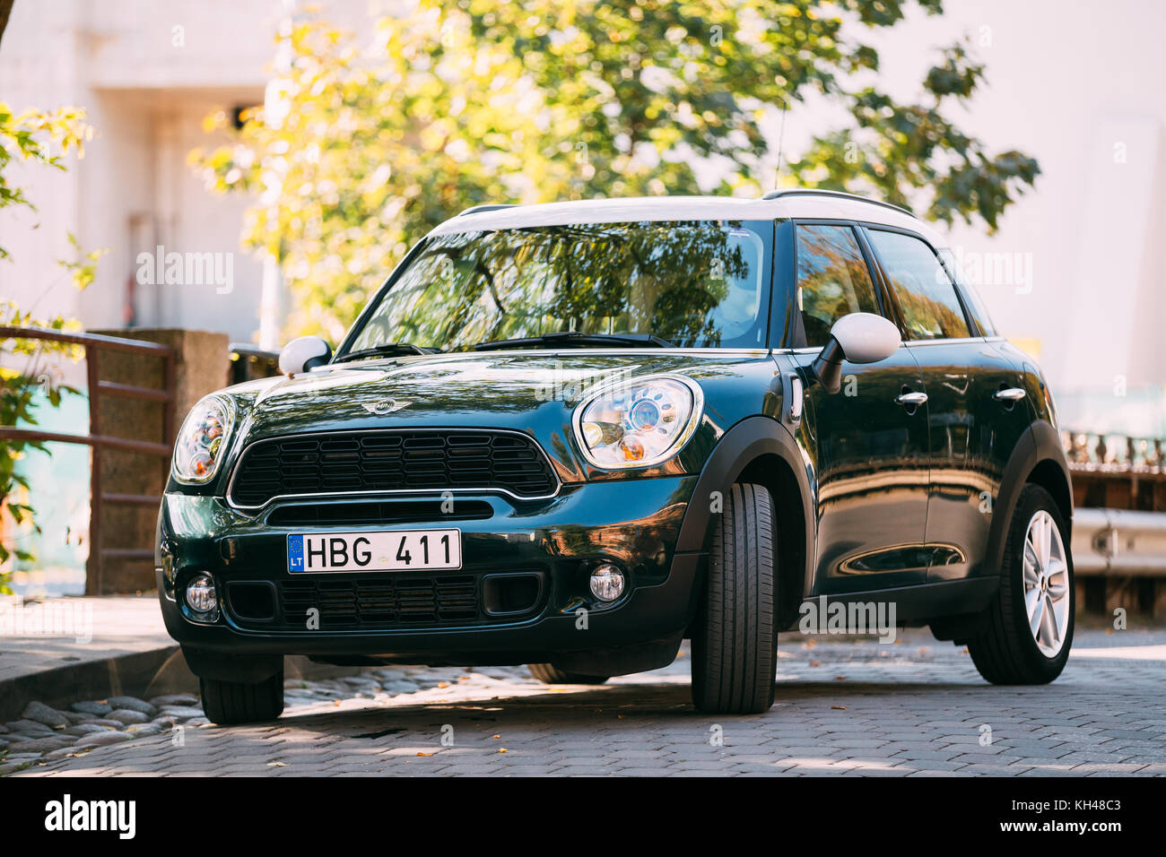 Mini cooper car green hi-res stock photography and images - Alamy