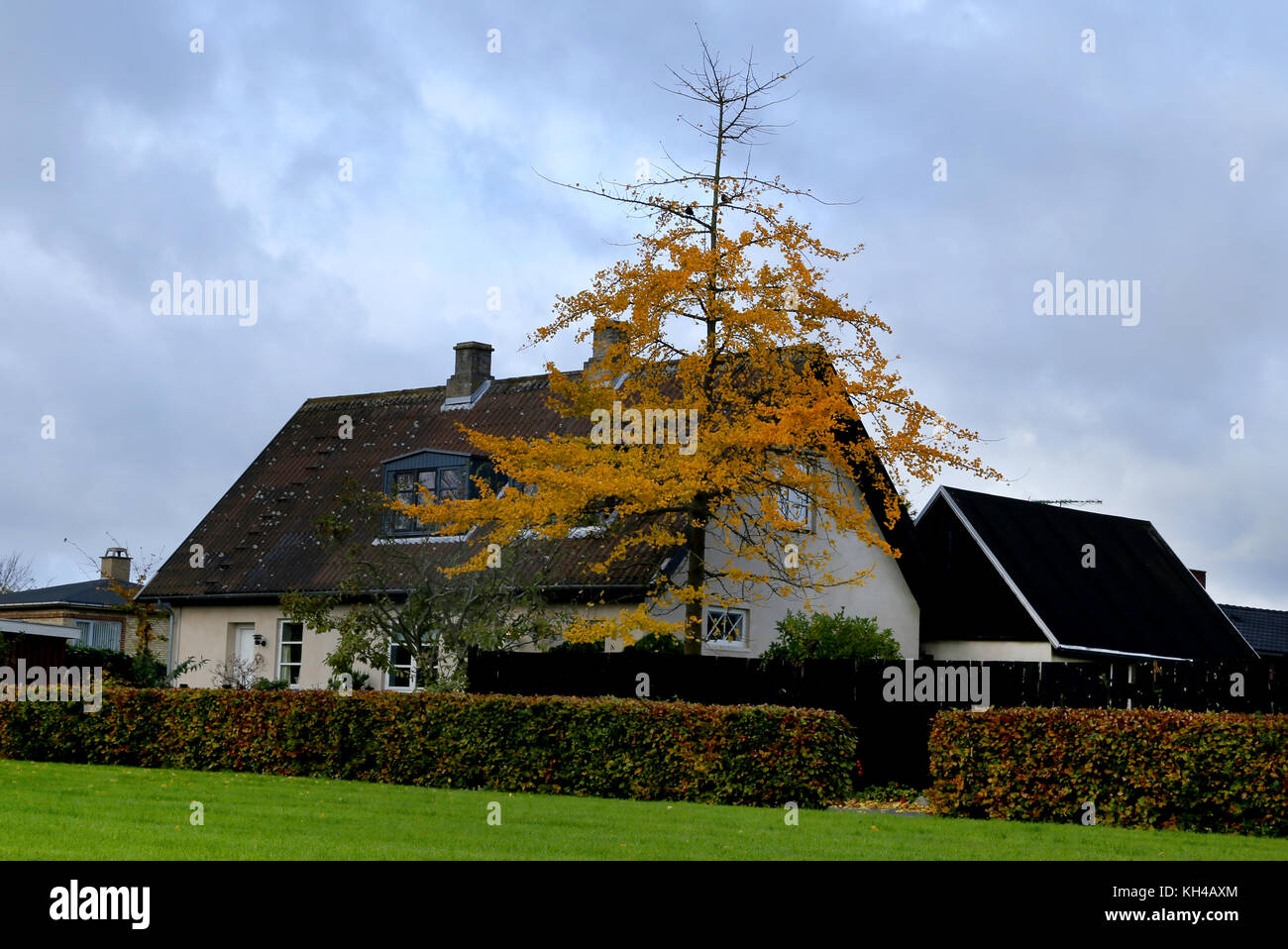 Villa village hi-res stock photography and images - Alamy