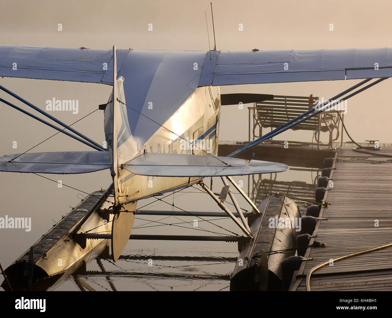 Piper "Super Pacer" floats dockside at Christiansen Lake near Talkeetna ...
