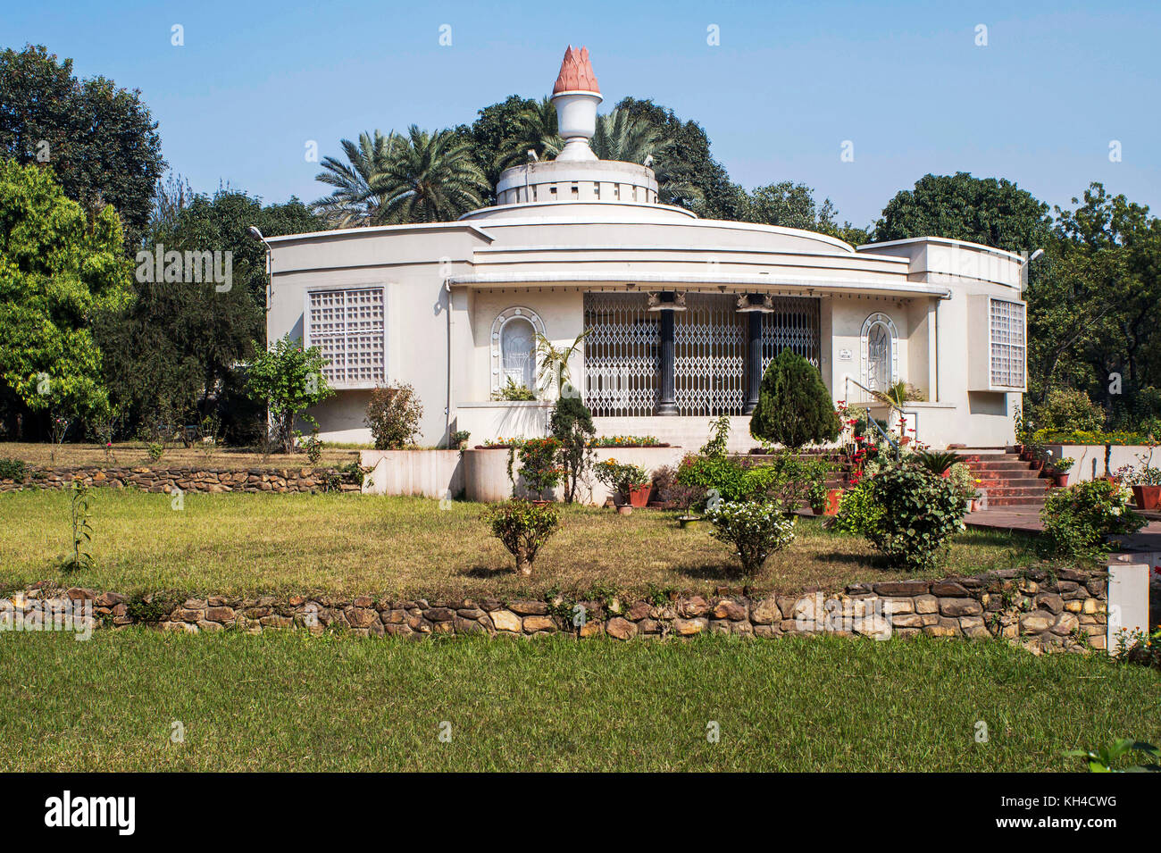 Parsi Fire Temple High Resolution Stock Photography and Images - Alamy