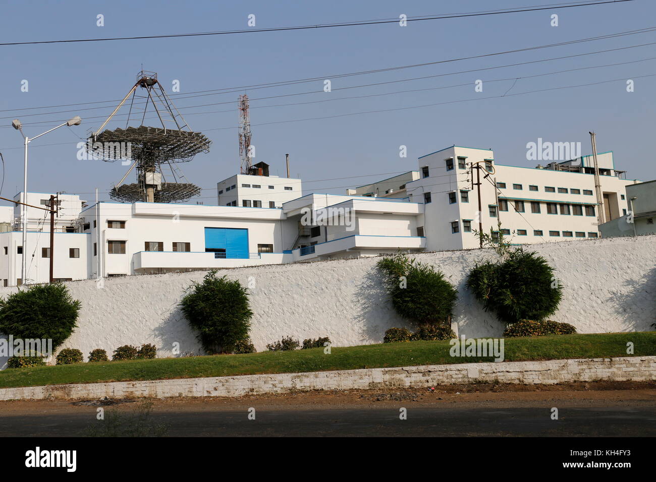 Factory skyline india hi-res stock photography and images - Alamy