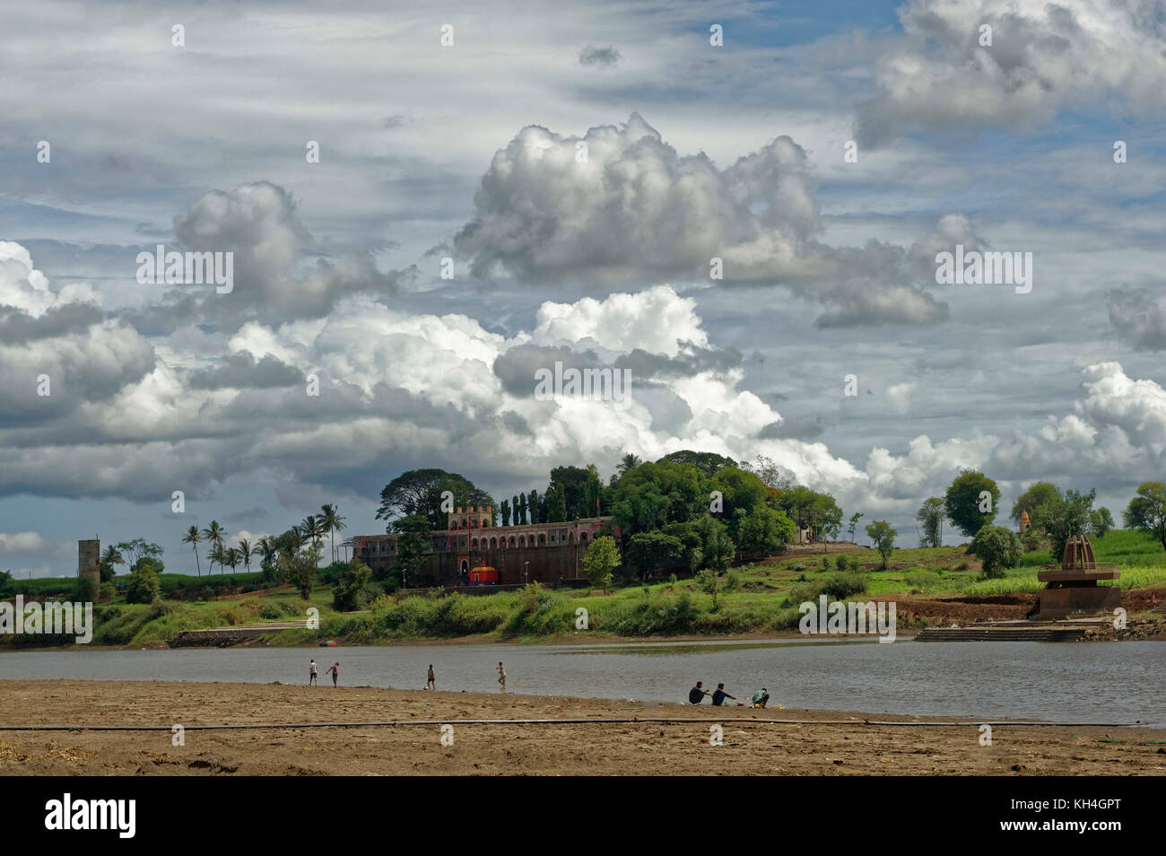 Krishna river kolhapur hi-res stock photography and images - Alamy