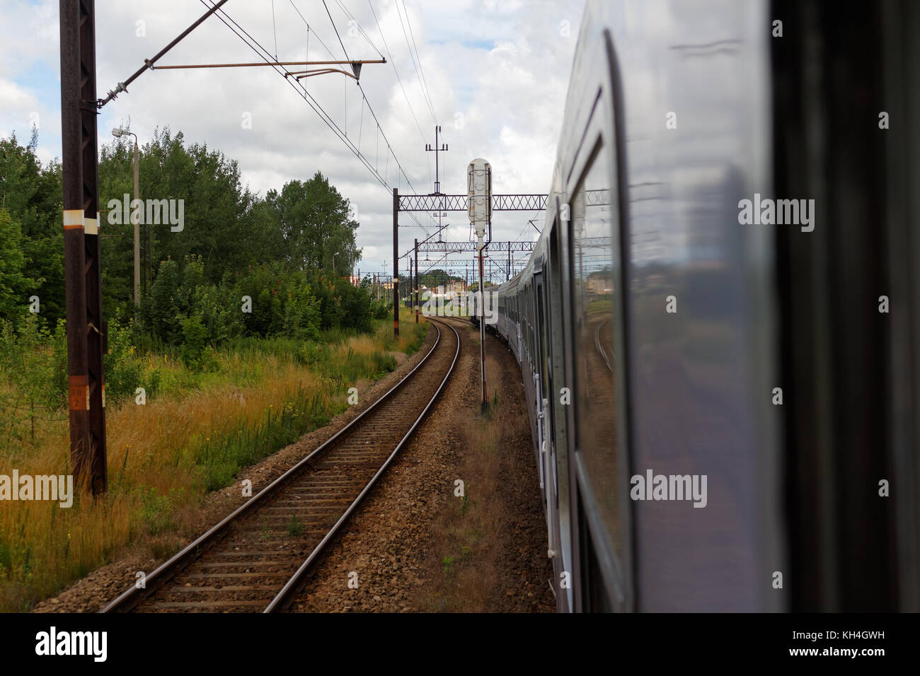 Train track signs hi-res stock photography and images - Alamy