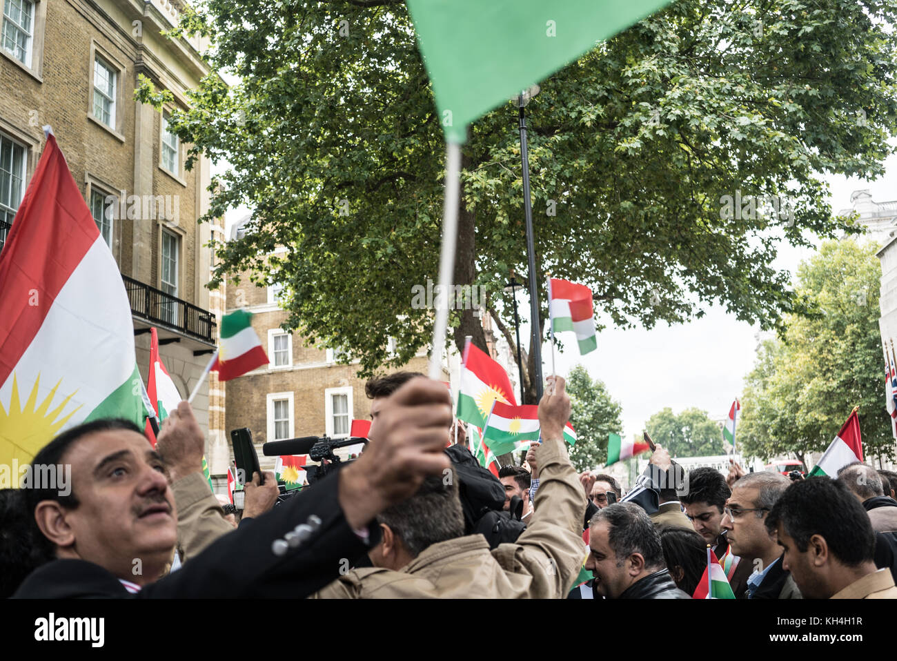 Kurdistan referendum Supporting Kurdistan referendum in London. Kurdish ...