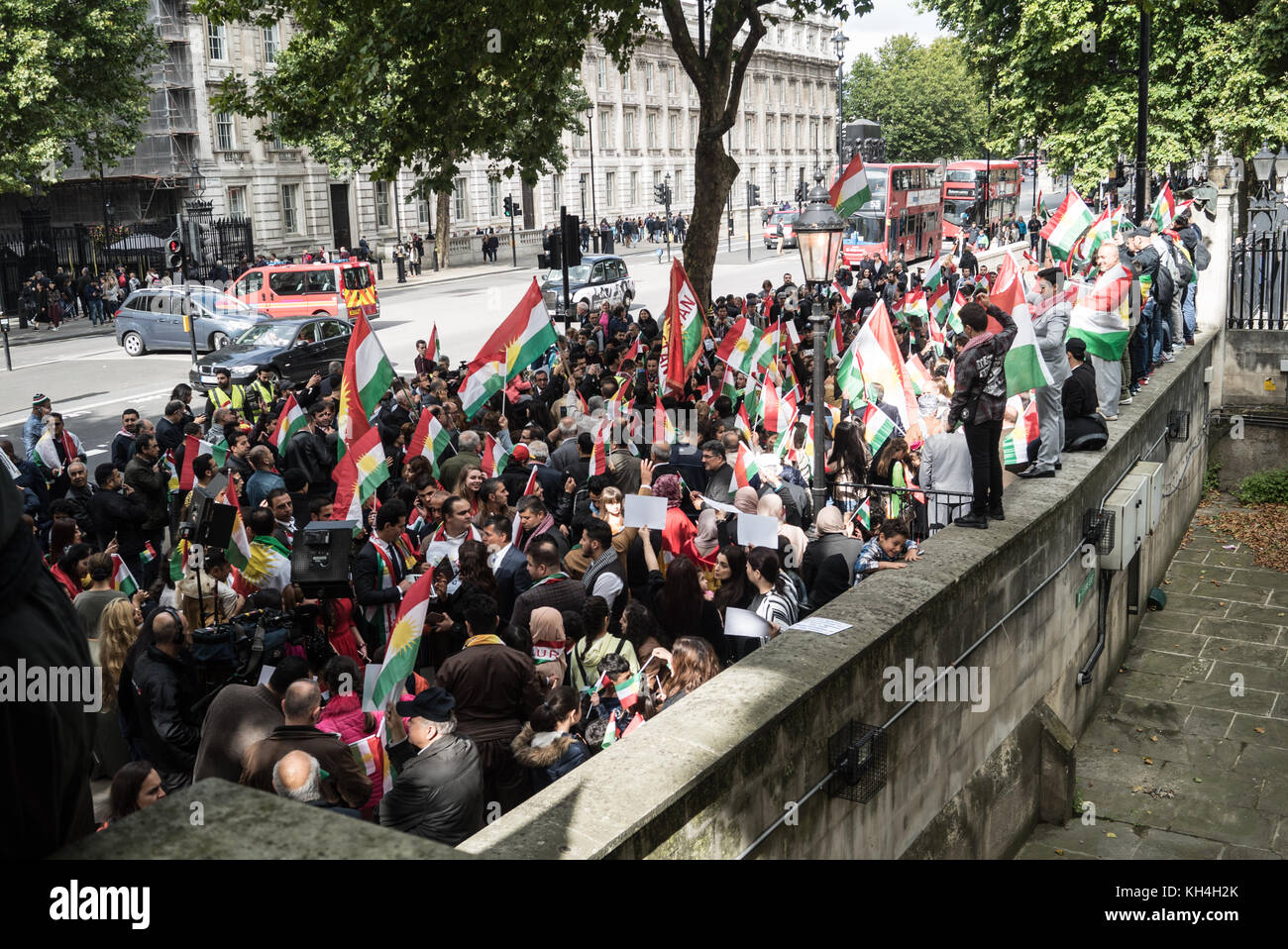Kurdistan referendum Supporting Kurdistan referendum in London. Kurdish ...