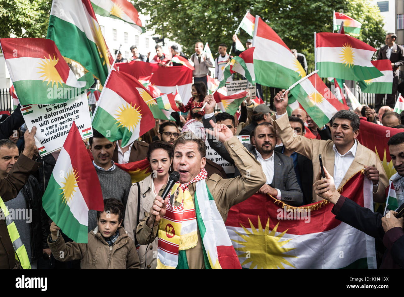 Kurdistan referendum Supporting Kurdistan referendum in London. Kurdish ...