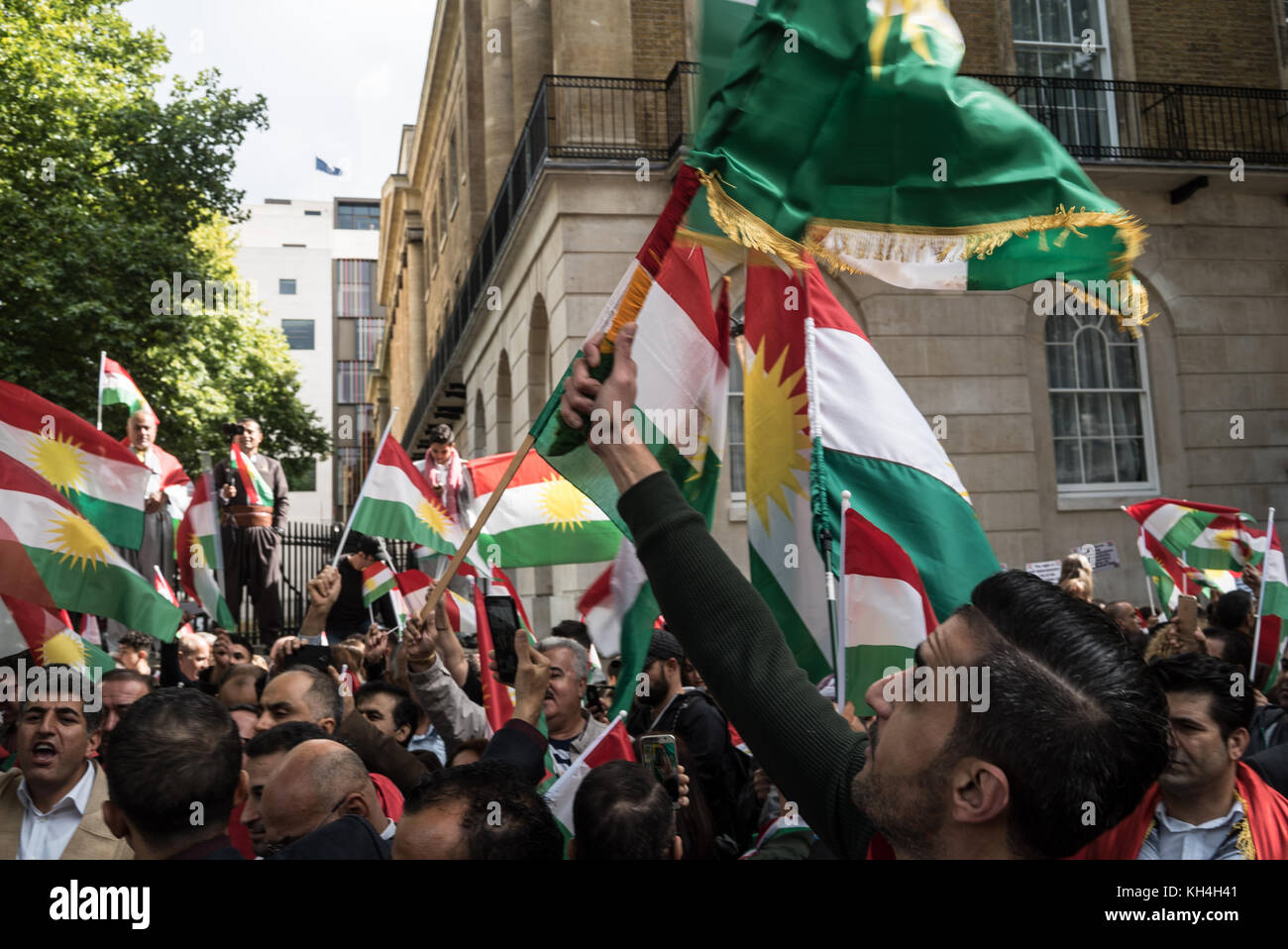 Kurdistan referendum Supporting Kurdistan referendum in London. Kurdish ...