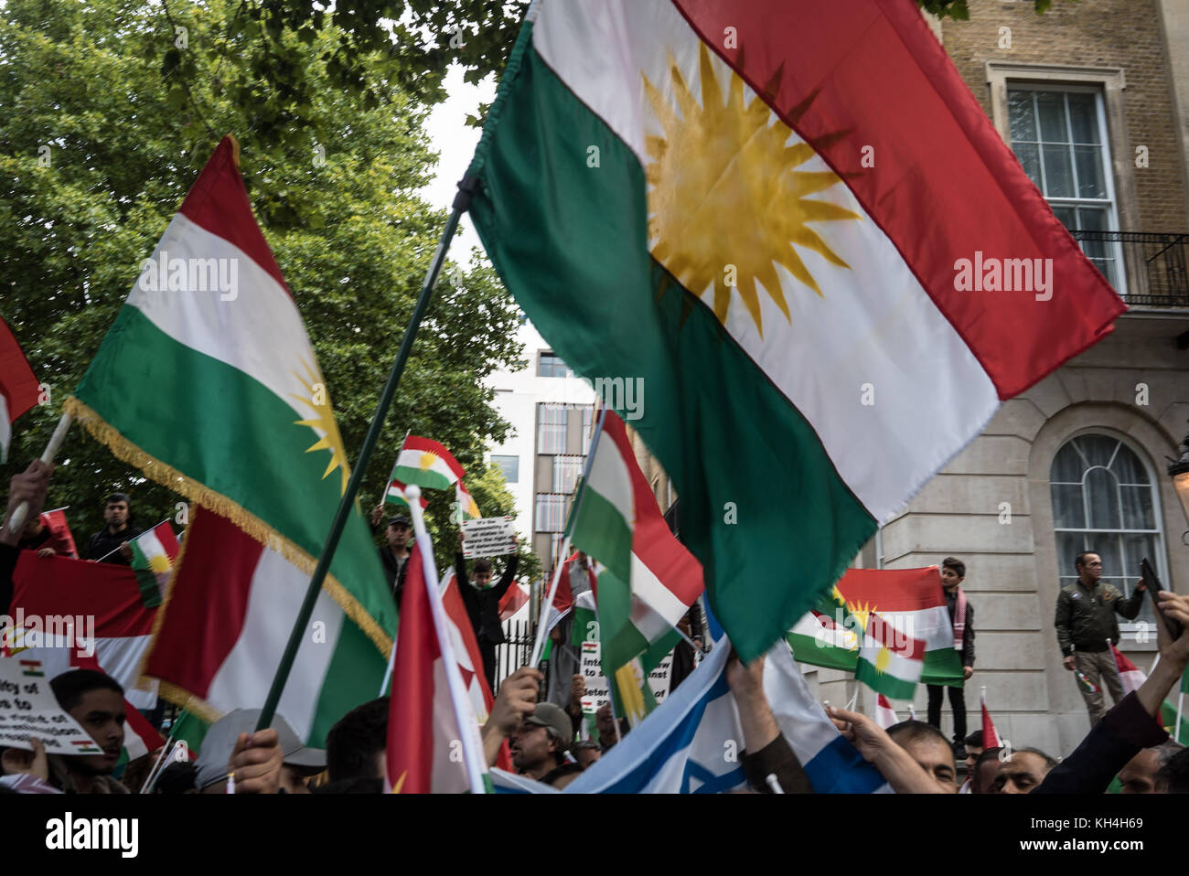 Kurdistan referendum Supporting Kurdistan referendum in London. Kurdish ...
