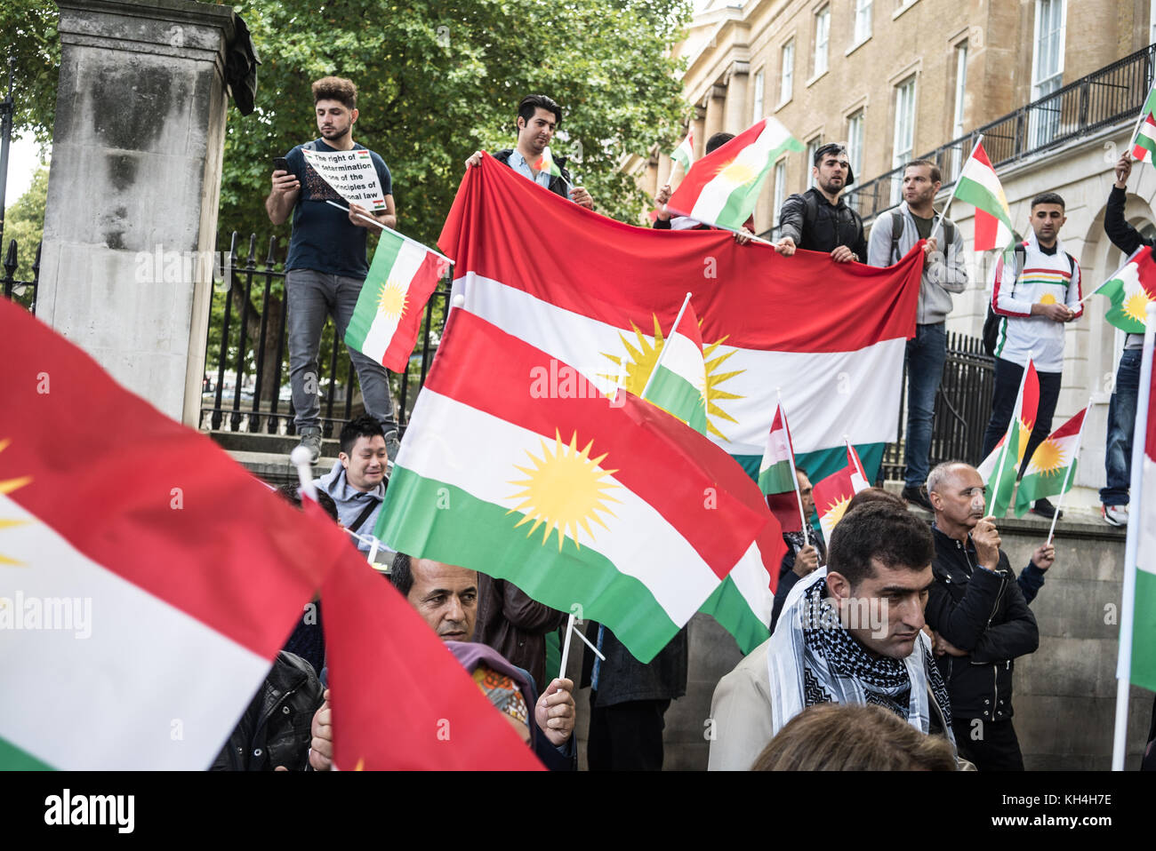 Kurdistan referendum Supporting Kurdistan referendum in London. Kurdish ...