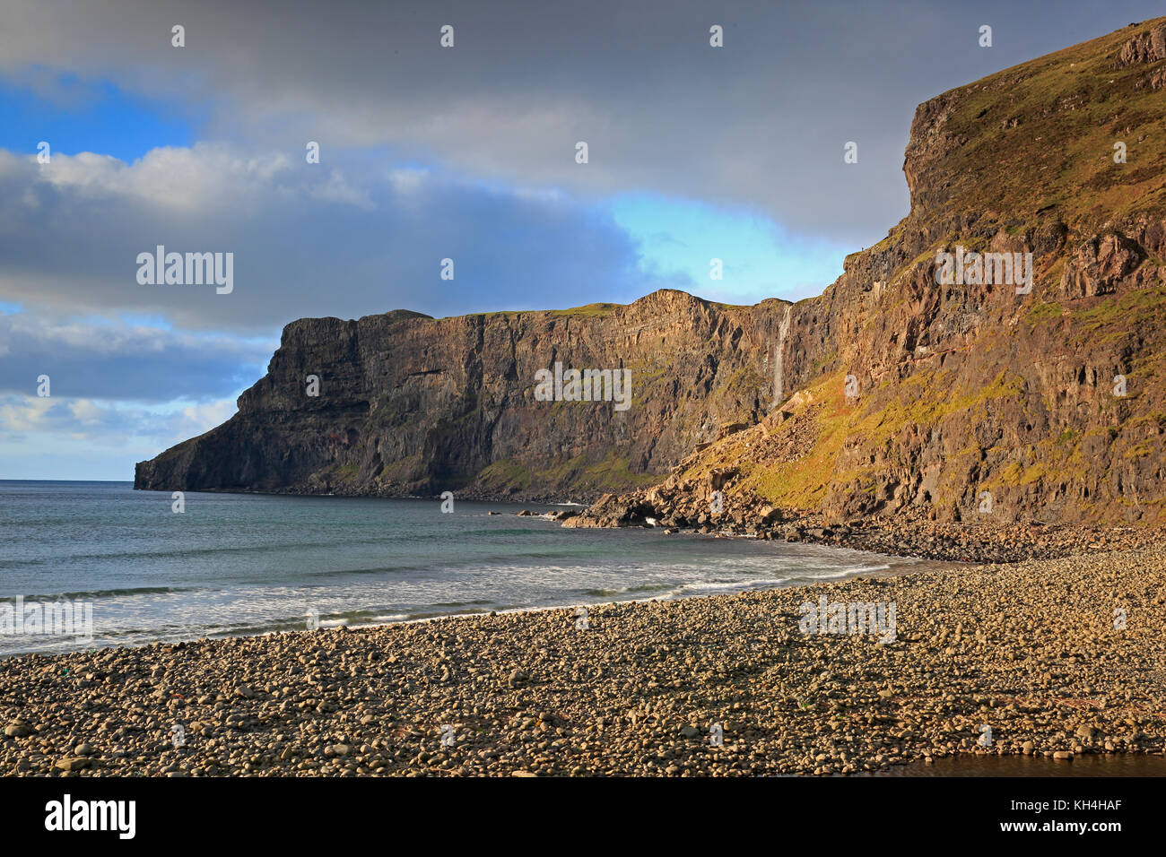 Talisker Bay Isle of Skye Stock Photo - Alamy