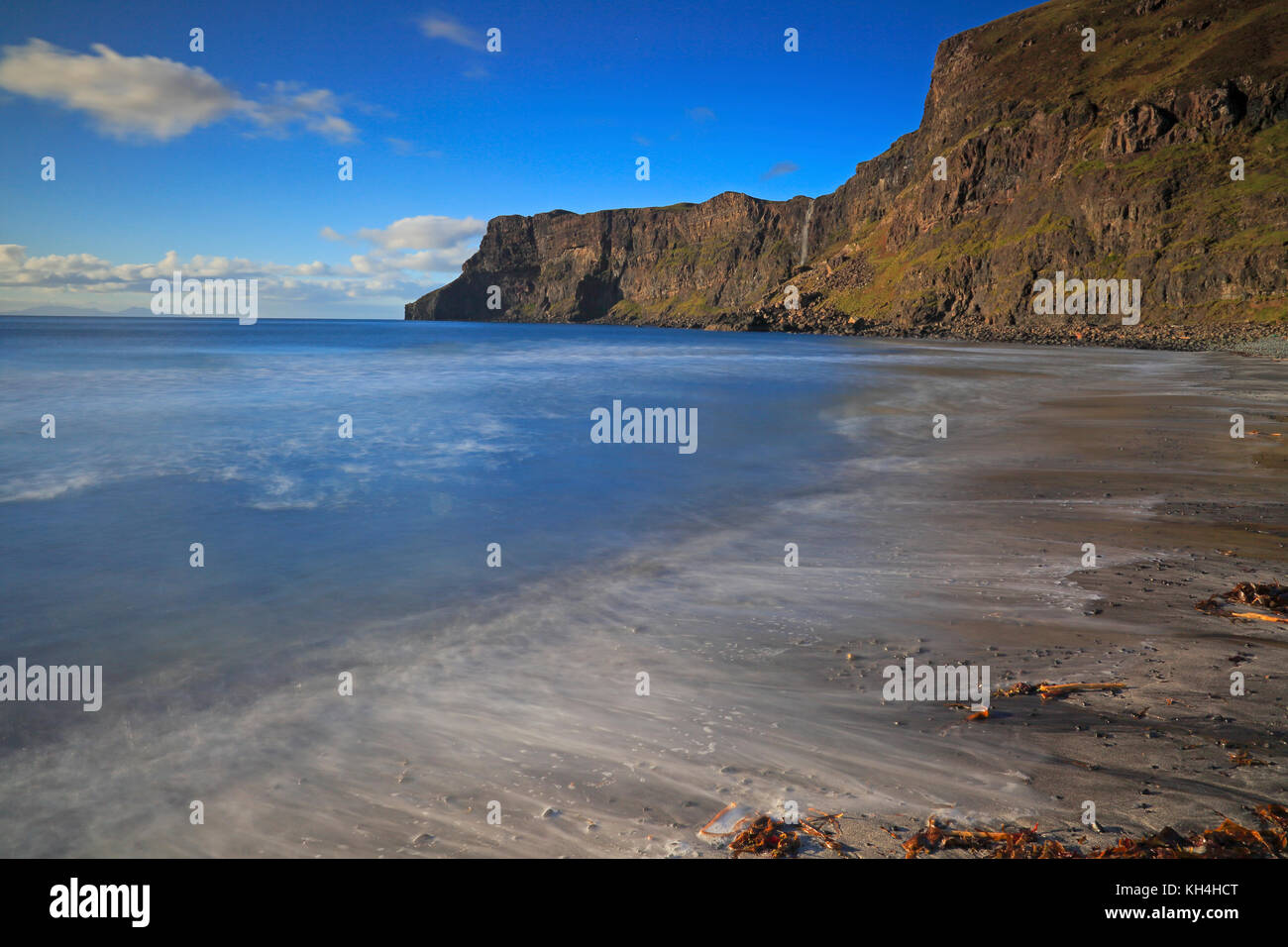 Talisker Bay Isle of Skye Stock Photo - Alamy