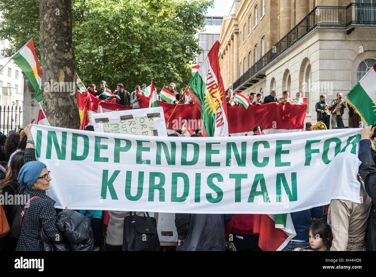Kurdistan referendum Supporting Kurdistan referendum in London. Kurdish ...