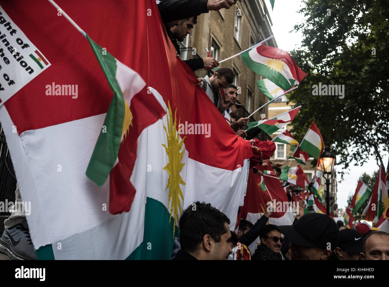 Kurdistan referendum Supporting Kurdistan referendum in London. Kurdish ...
