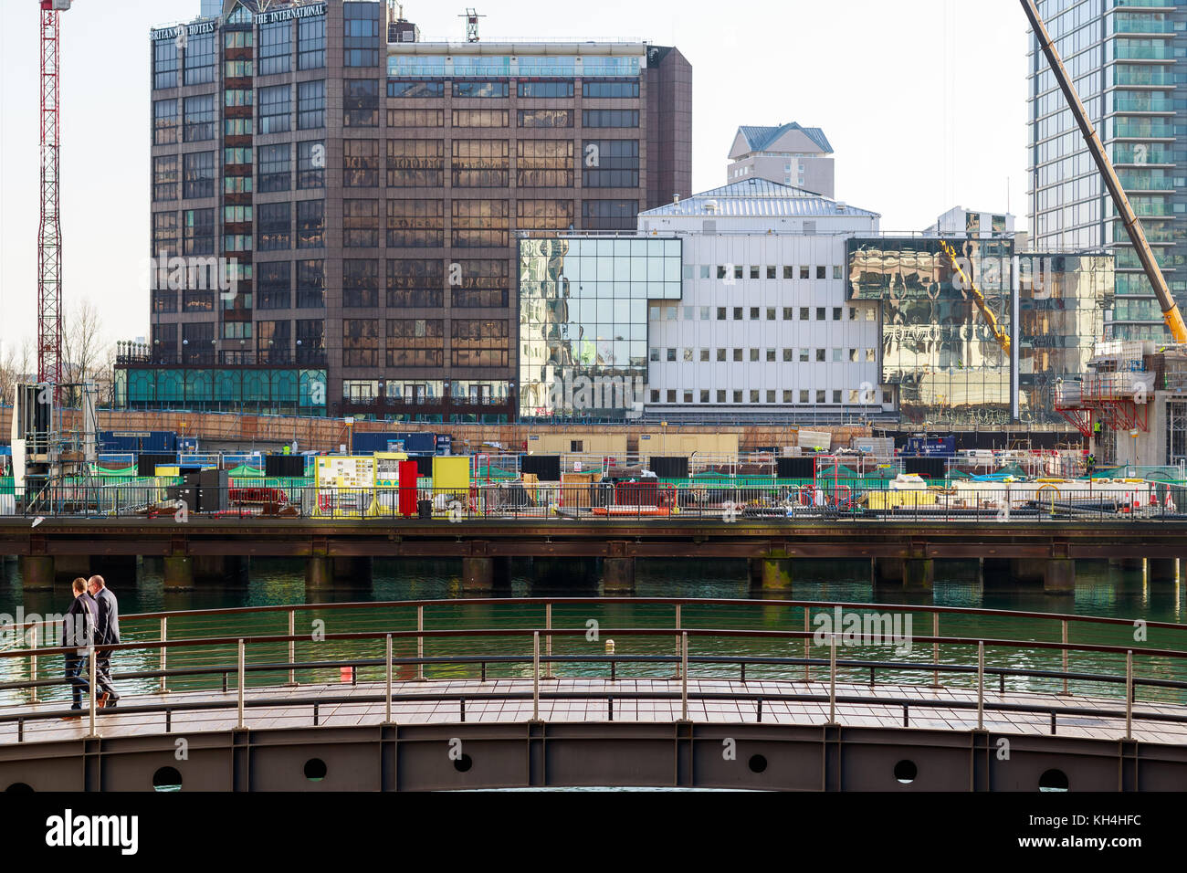 Canary wharf london construction hi-res stock photography and images ...