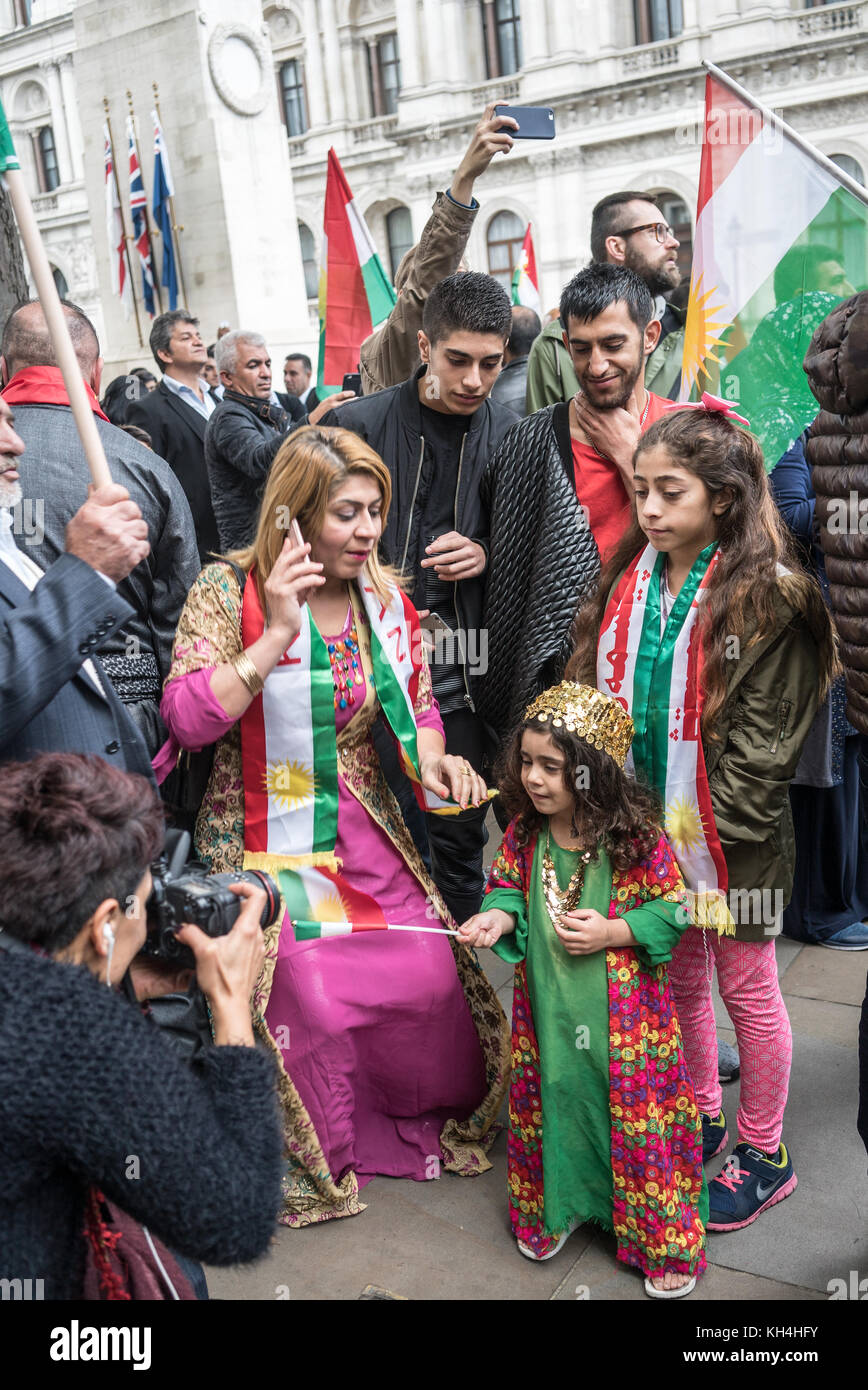 Kurdistan referendum Supporting Kurdistan referendum in London. Kurdish ...