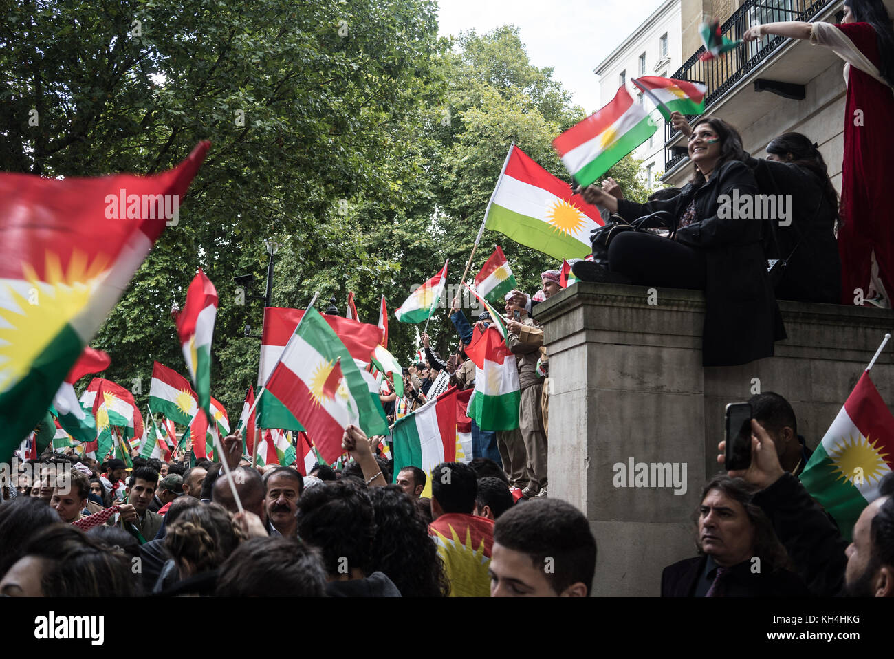 Kurdistan referendum Supporting Kurdistan referendum in London. Kurdish ...