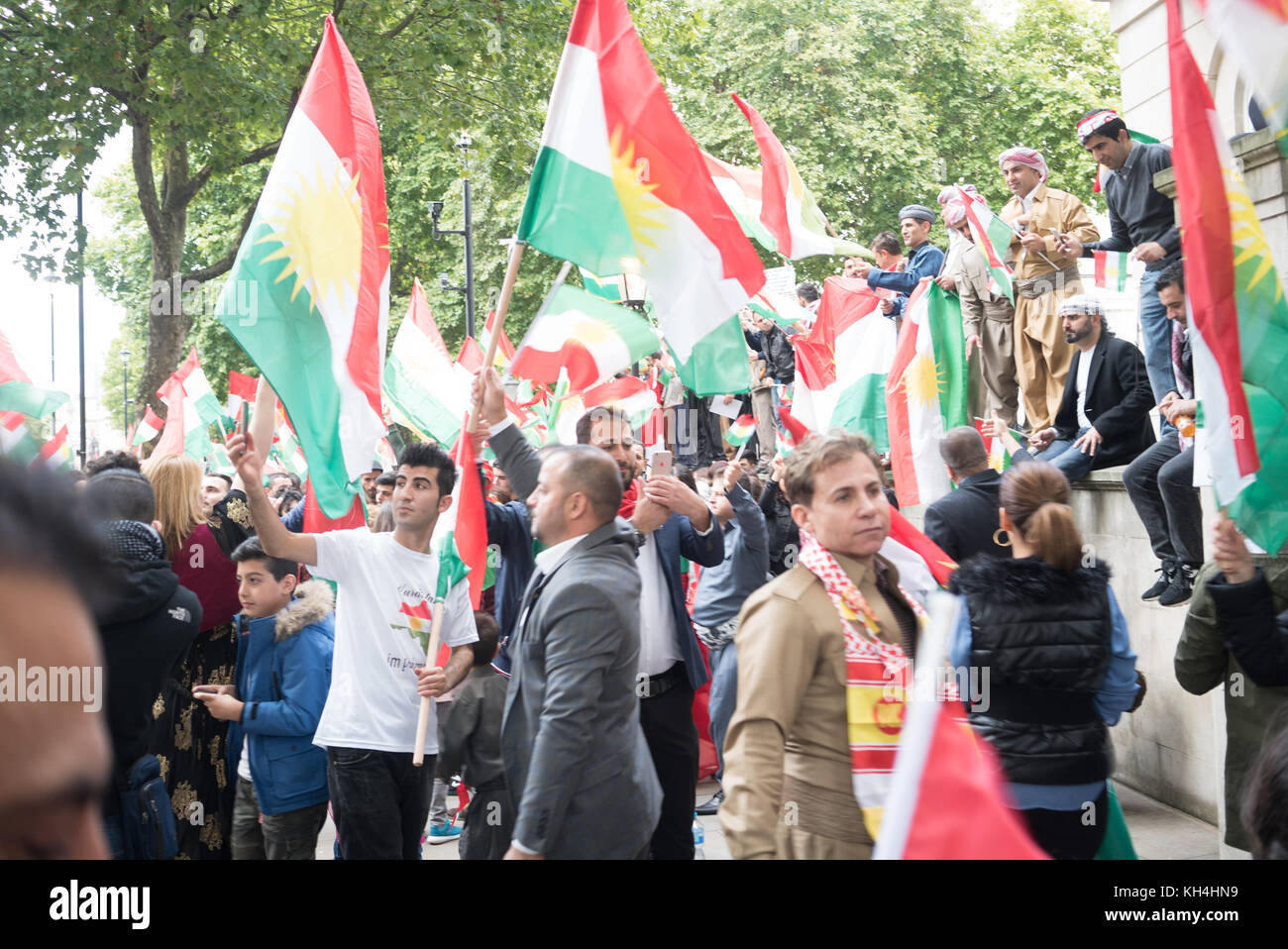 Kurdistan referendum Supporting Kurdistan referendum in London. Kurdish ...