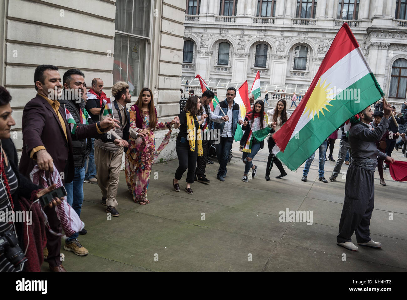 Kurdistan referendum Supporting Kurdistan referendum in London. Kurdish ...
