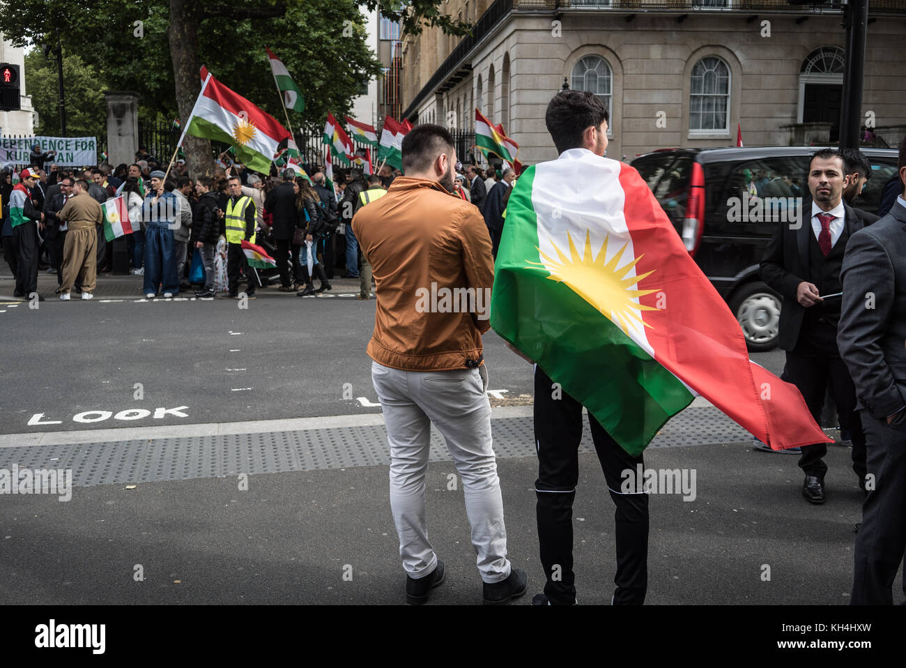 Kurdistan referendum Supporting Kurdistan referendum in London. Kurdish ...