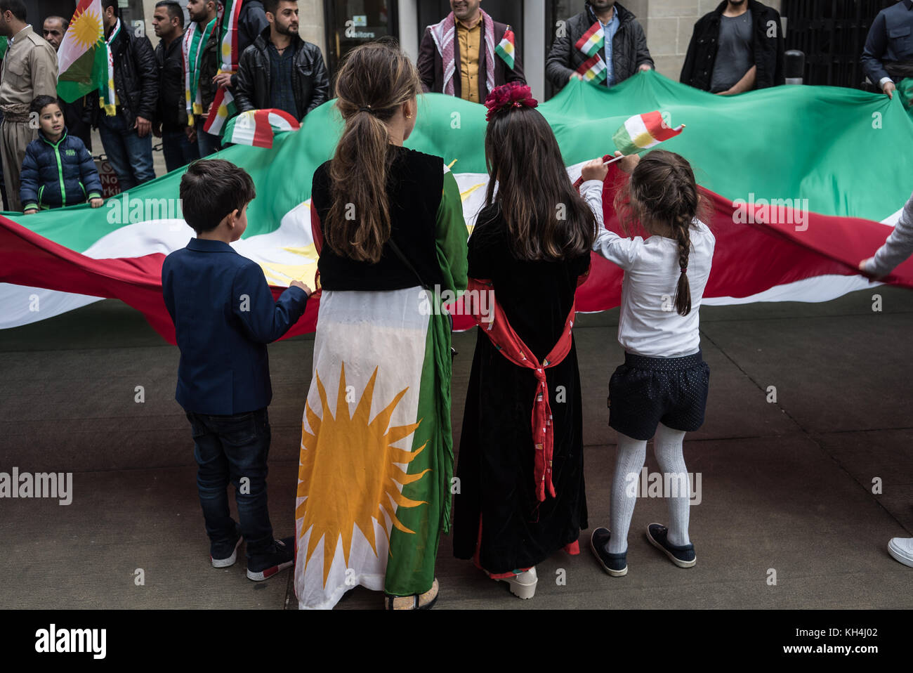 Kurdistan referendum Supporting Kurdistan referendum in London. Kurdish ...