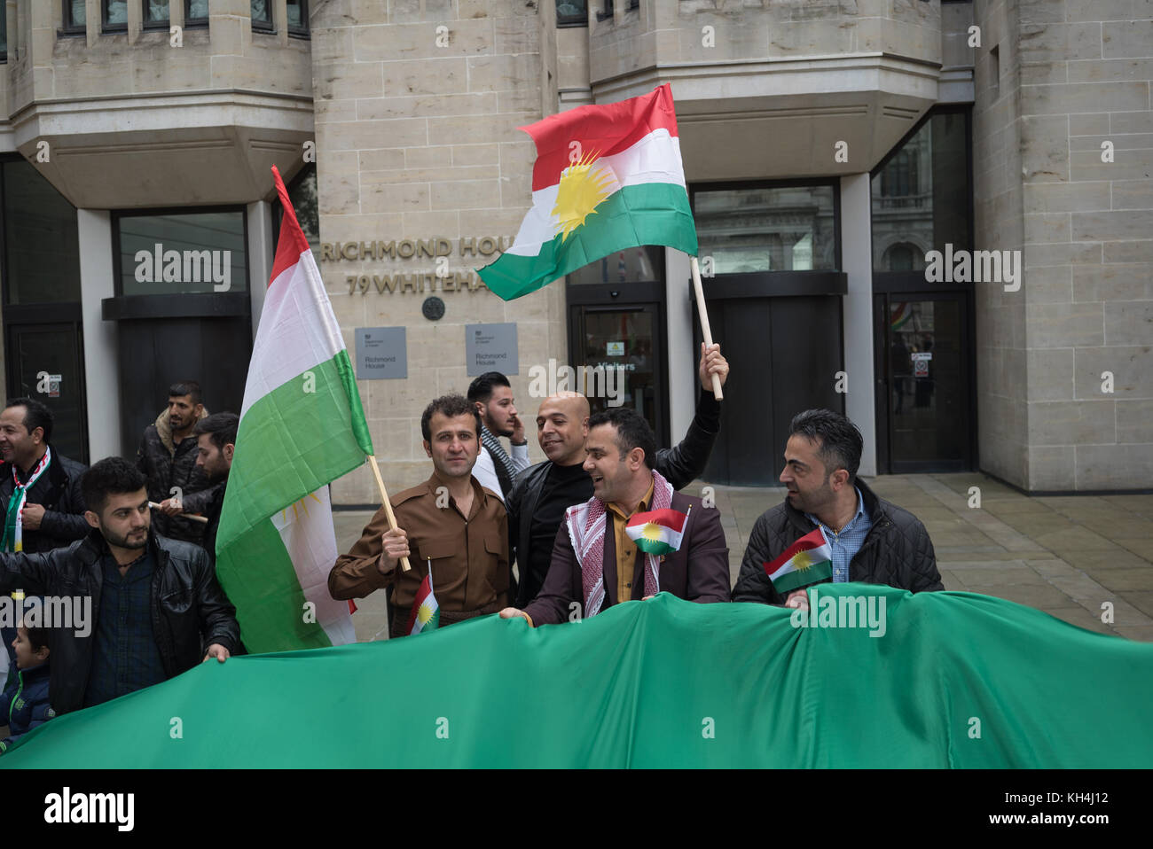Kurdistan referendum Supporting Kurdistan referendum in London. Kurdish ...