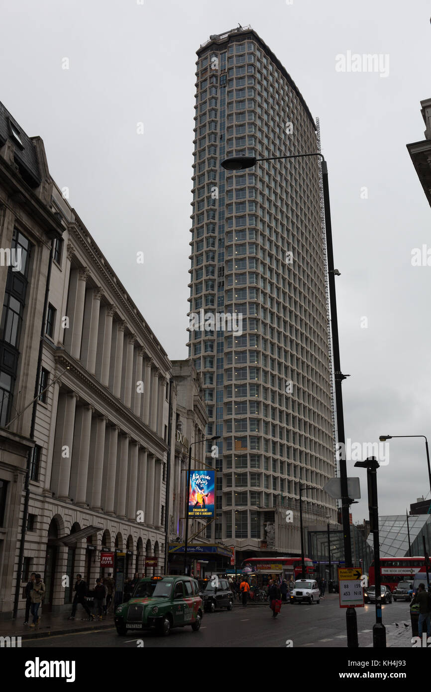 The centrepoint building hi-res stock photography and images - Alamy