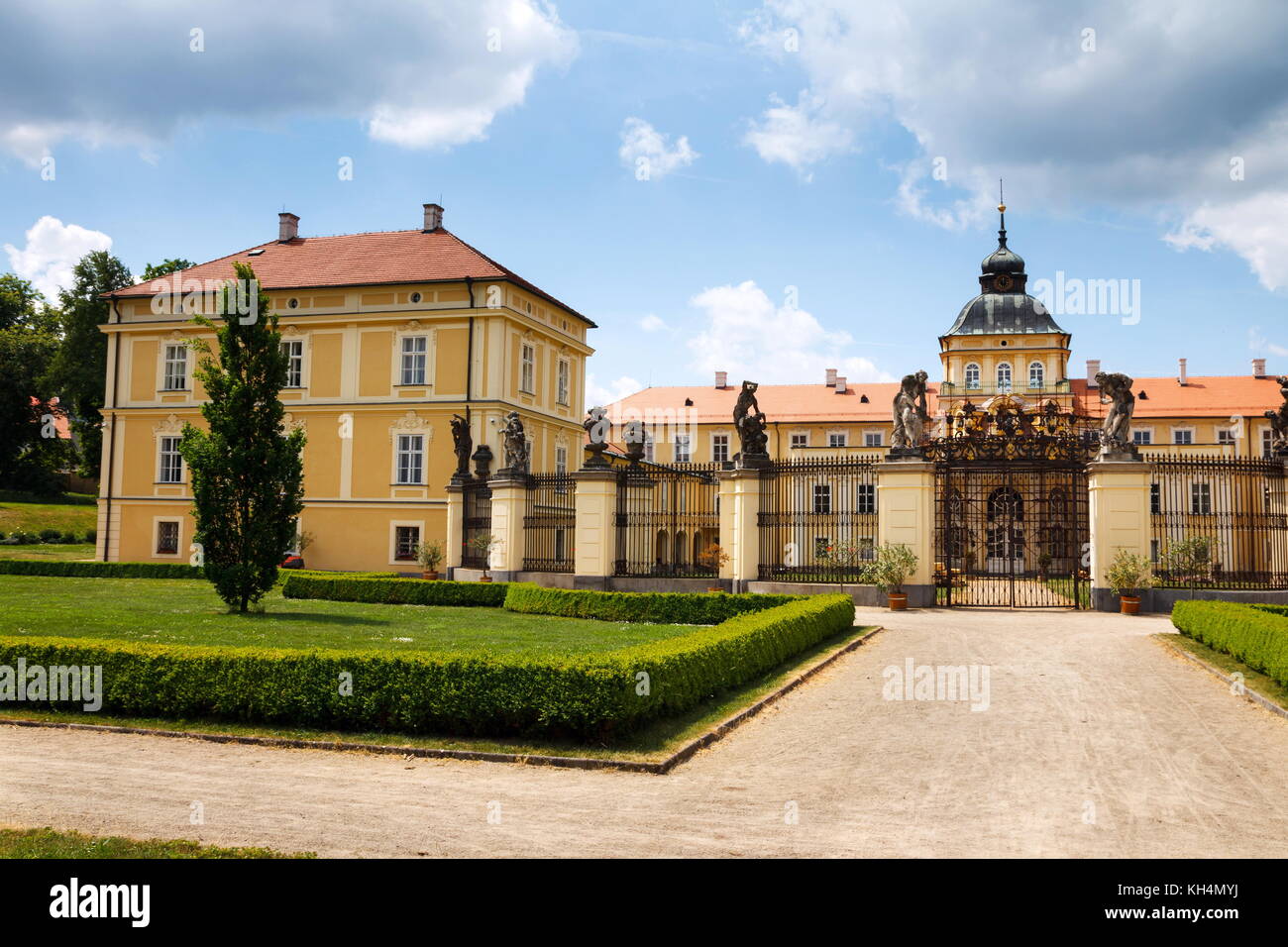 Baroque-Classicist New Chateau Horovice in Bohemia, Czech republic ...