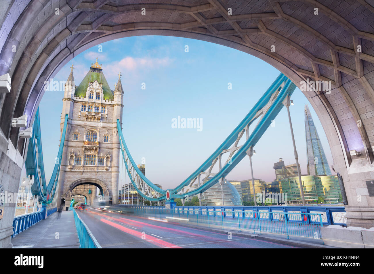 London - The arch of Tower Bride in morning dusk Stock Photo - Alamy