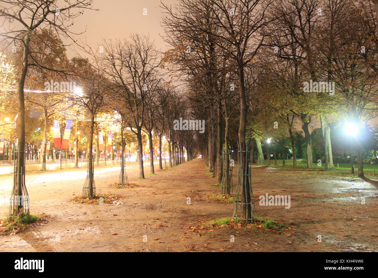 Garden of the champs elysees hi-res stock photography and images - Alamy
