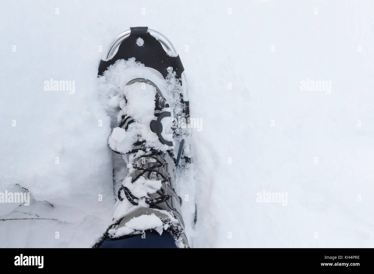 Snowshoes hiking hi-res stock photography and images - Alamy