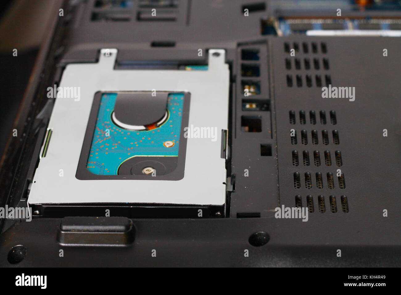 Hard disk in the laptop. Laptop repair Stock Photo - Alamy