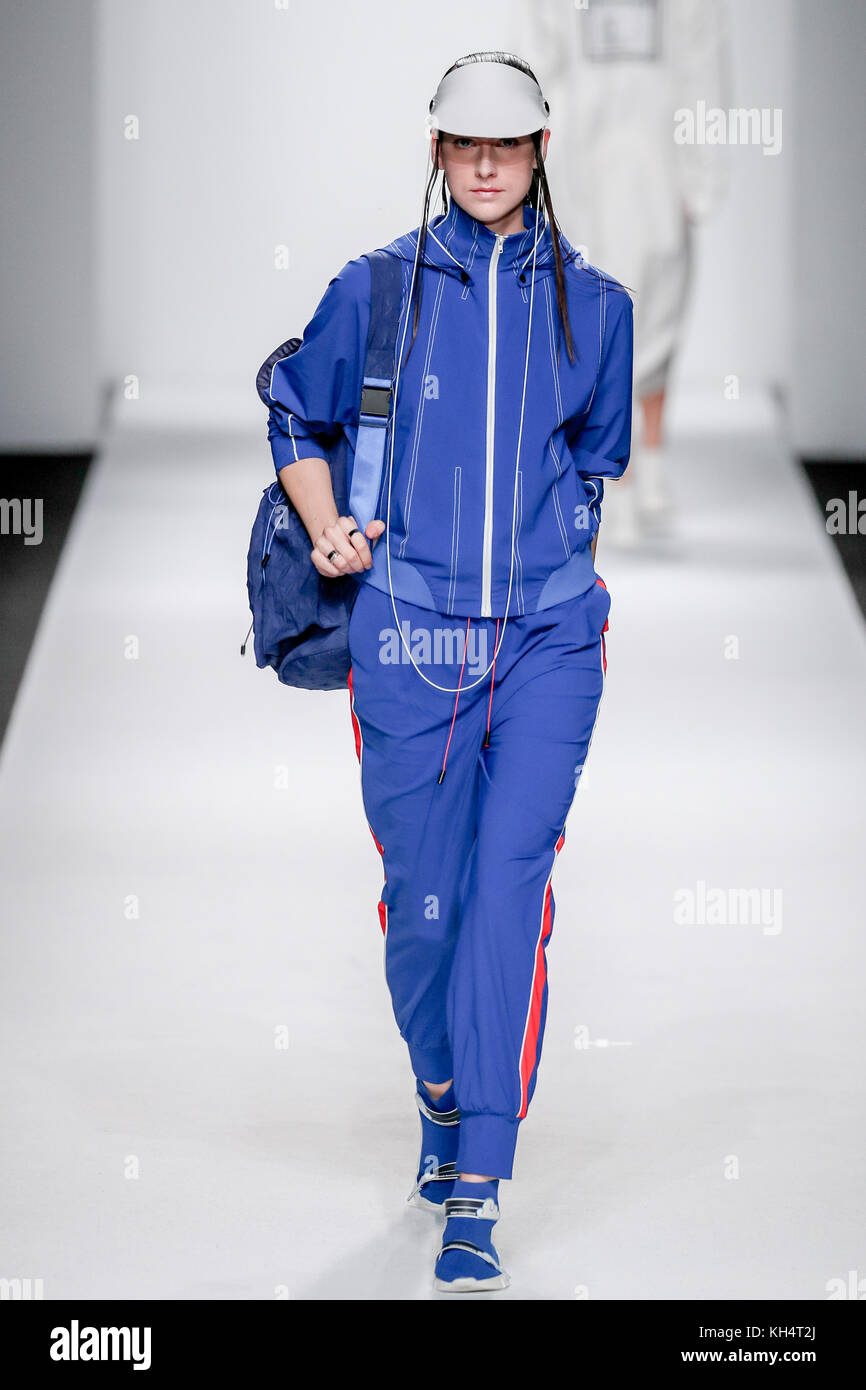 Shanghai Fashion Week Spring/Summer 2018 - Wang Changrong - Catwalk ...