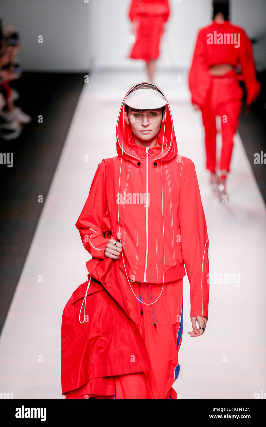 Shanghai Fashion Week Spring/Summer 2018 - Wang Changrong - Catwalk ...