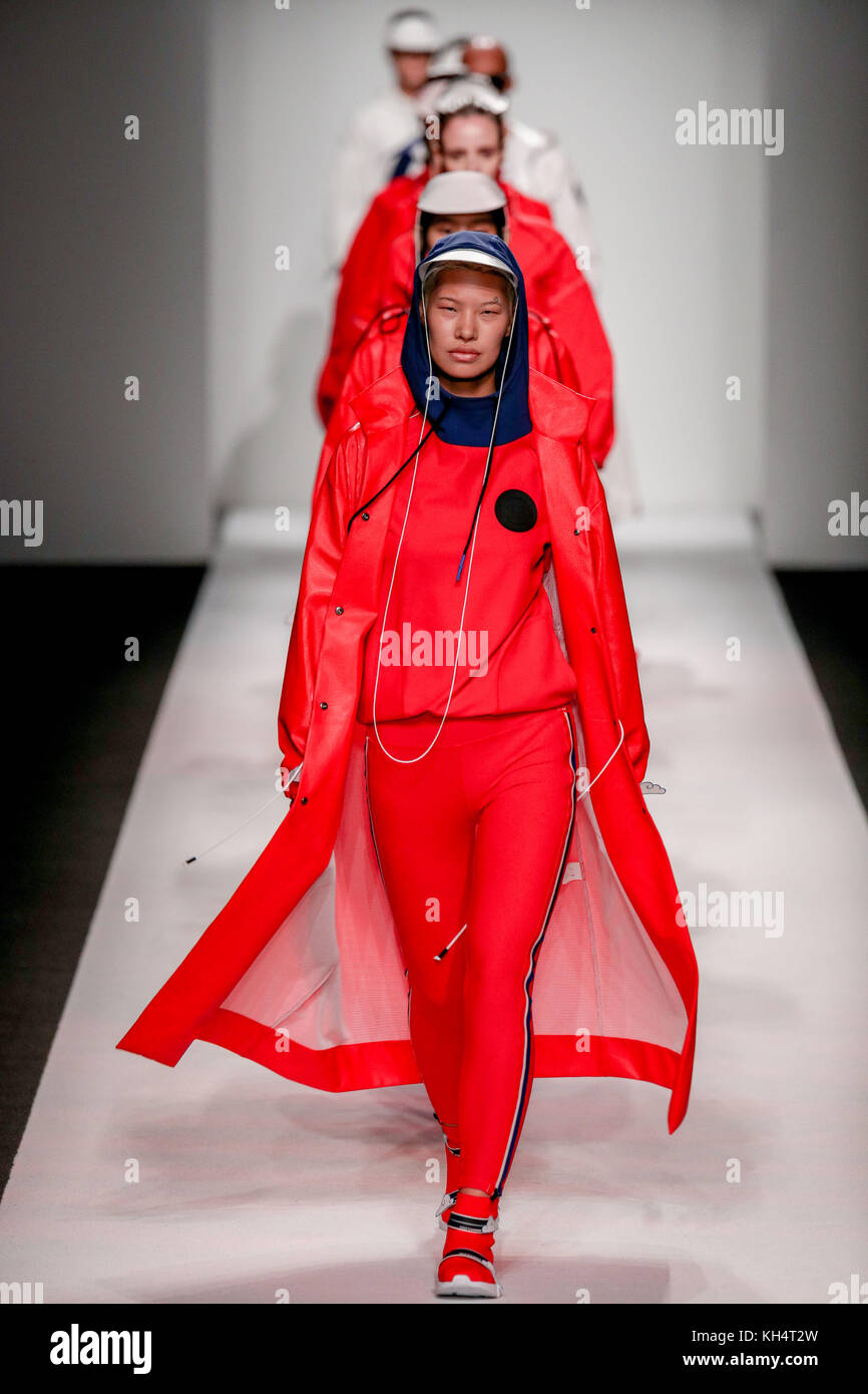 Shanghai Fashion Week Spring/Summer 2018 - Wang Changrong - Catwalk ...