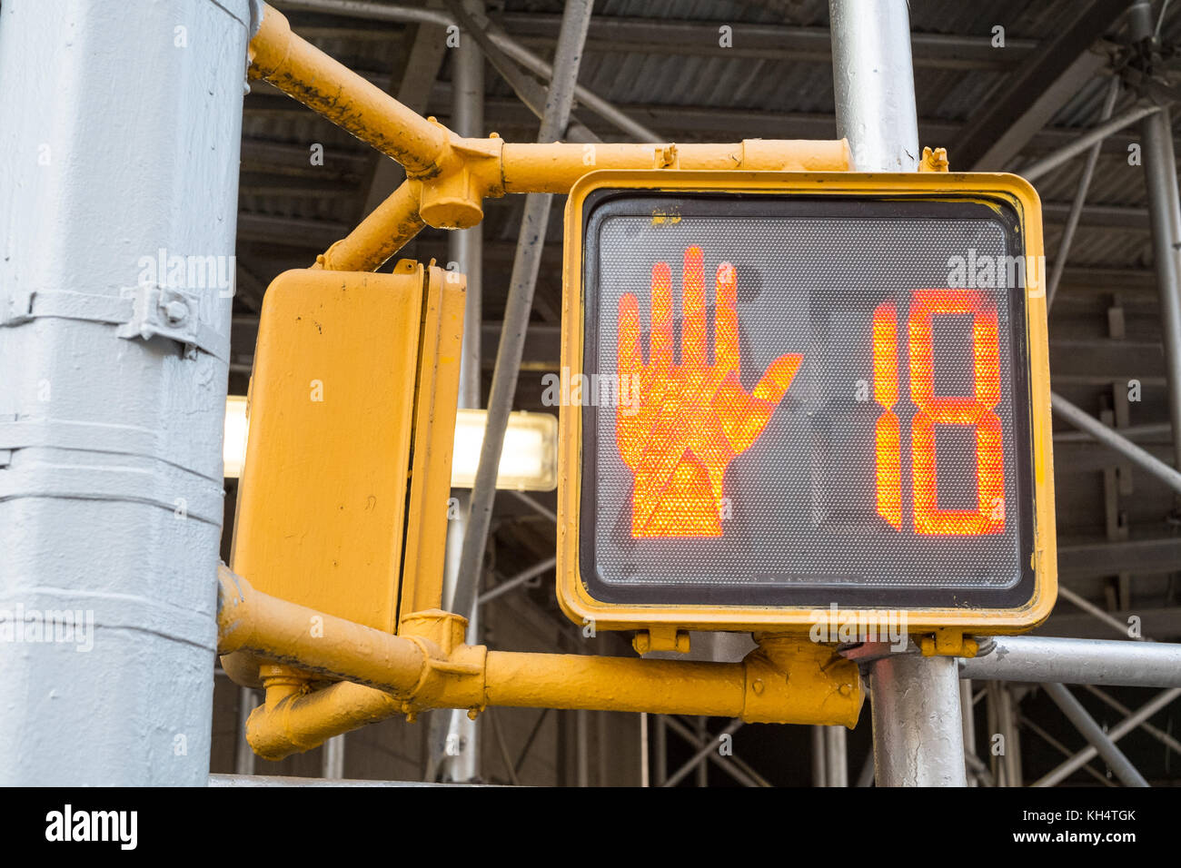 Pedestrian Walk Sign High Resolution Stock Photography and Images - Alamy