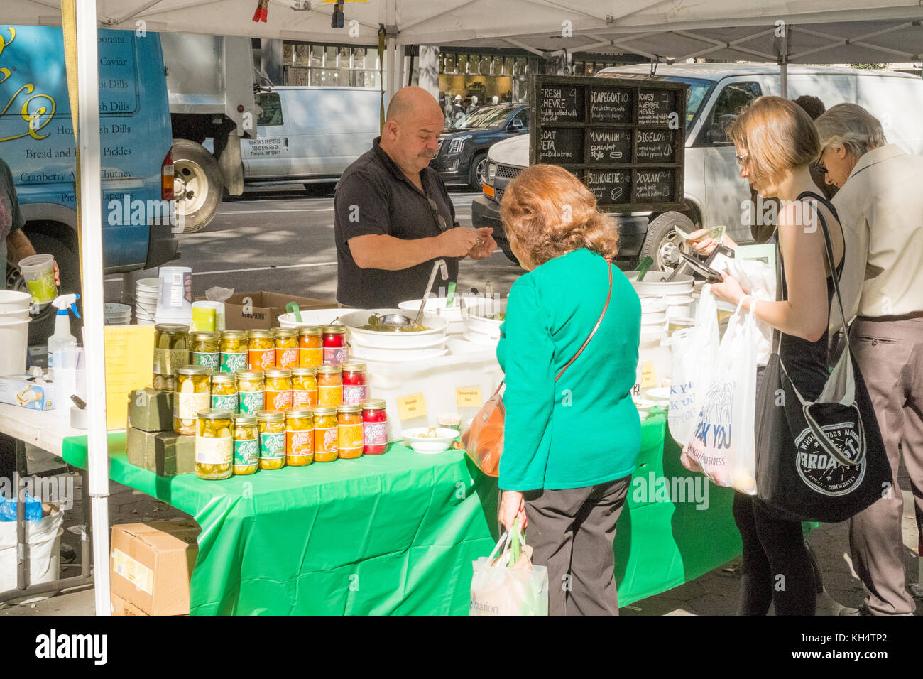 Columbus avenue street market hi-res stock photography and images - Alamy